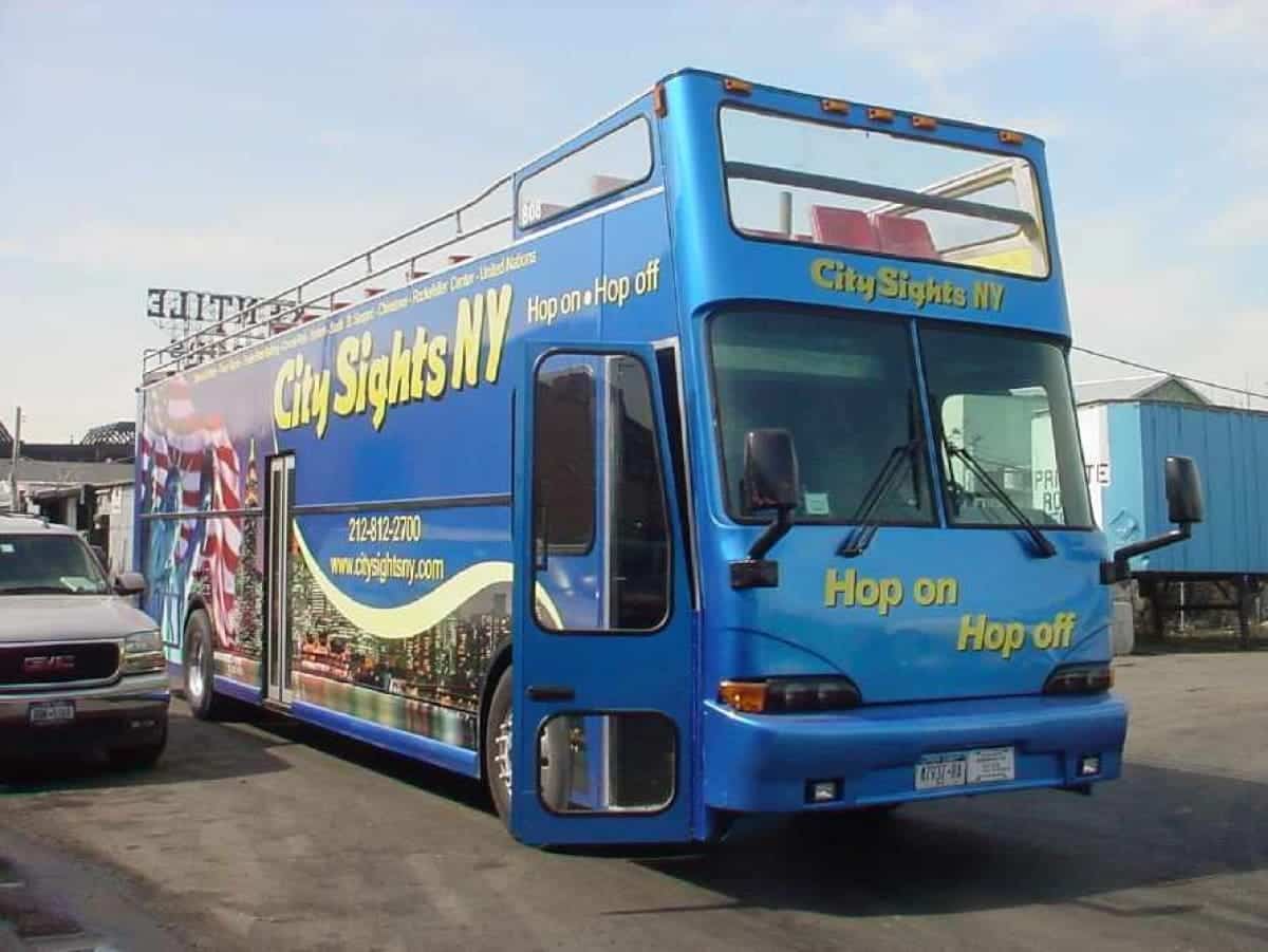 5 Benefits of Bus Wrap Advertising & Bus Wrap Ideas | UASG
